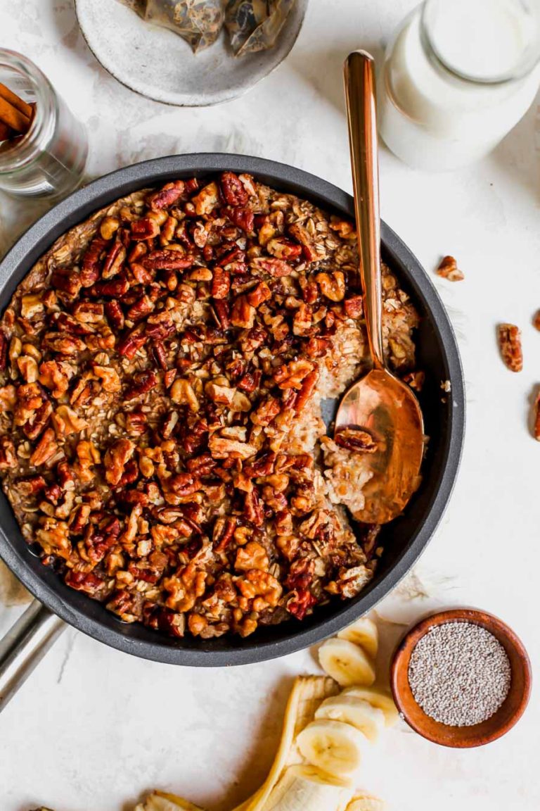 Chai Spice Baked Oatmeal with Pecan Crumble | Dishing Out Health