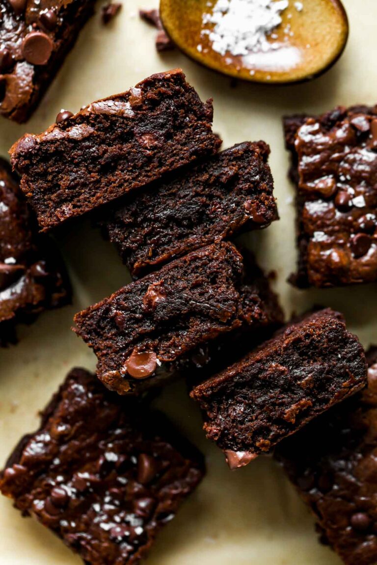 Ultra Fudgy Healthy Brownies - Dishing Out Health